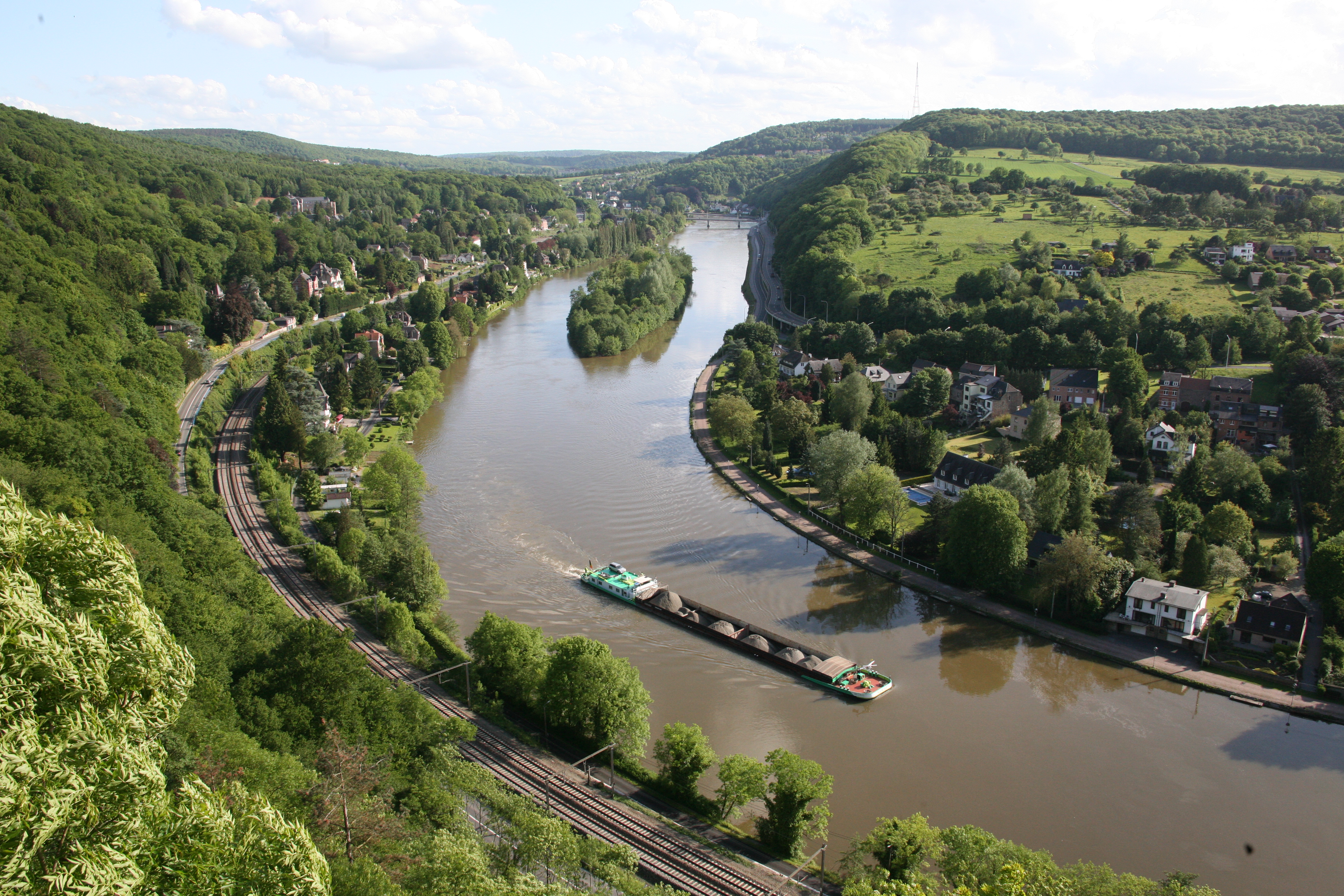 La Fête Au Palais, restaurant à Lustin (Profondeville) - Trouve Ton Resto