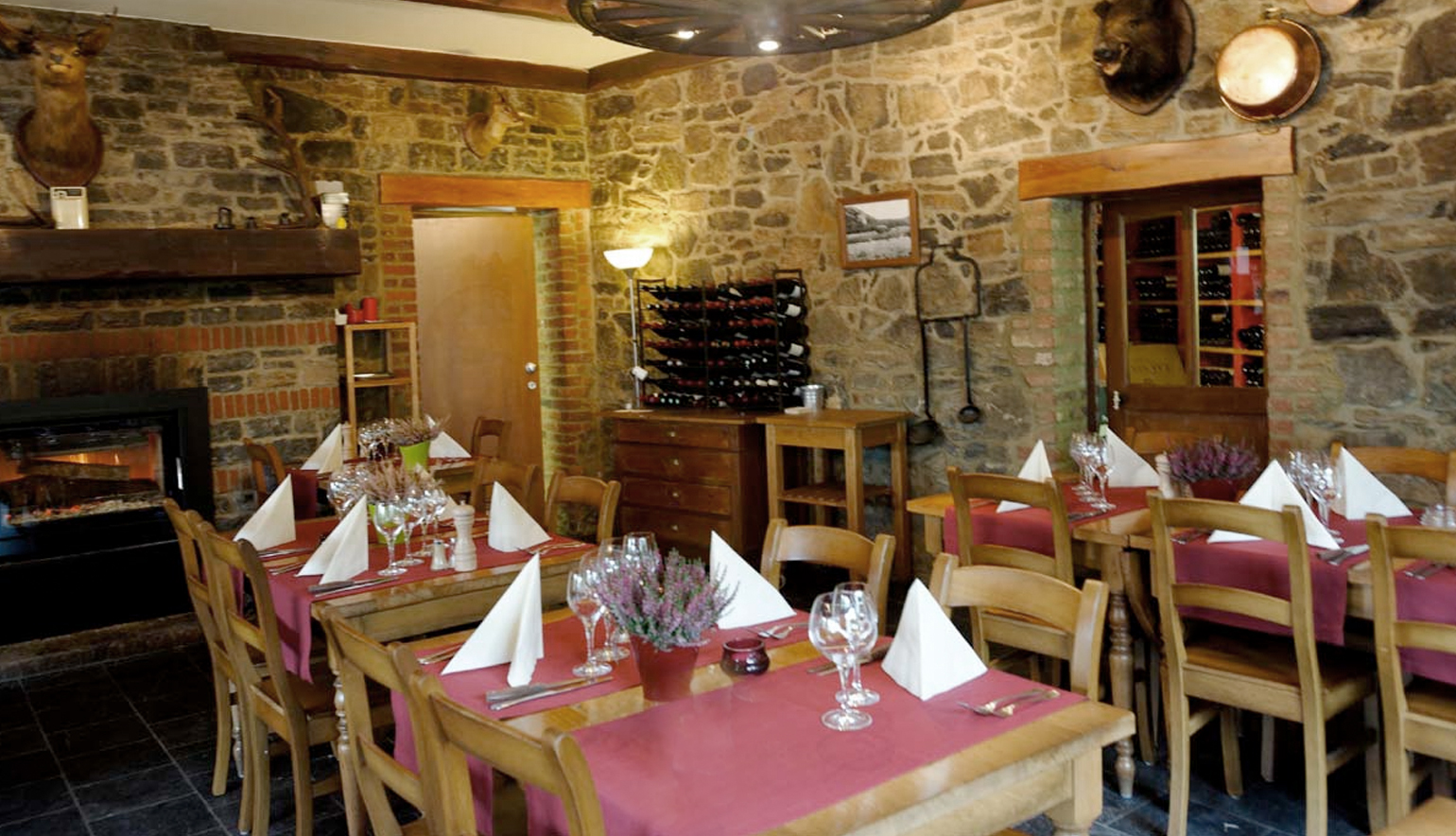Auberge De La Lesse, restaurant à Celles (Houyet) - Trouve Ton Resto