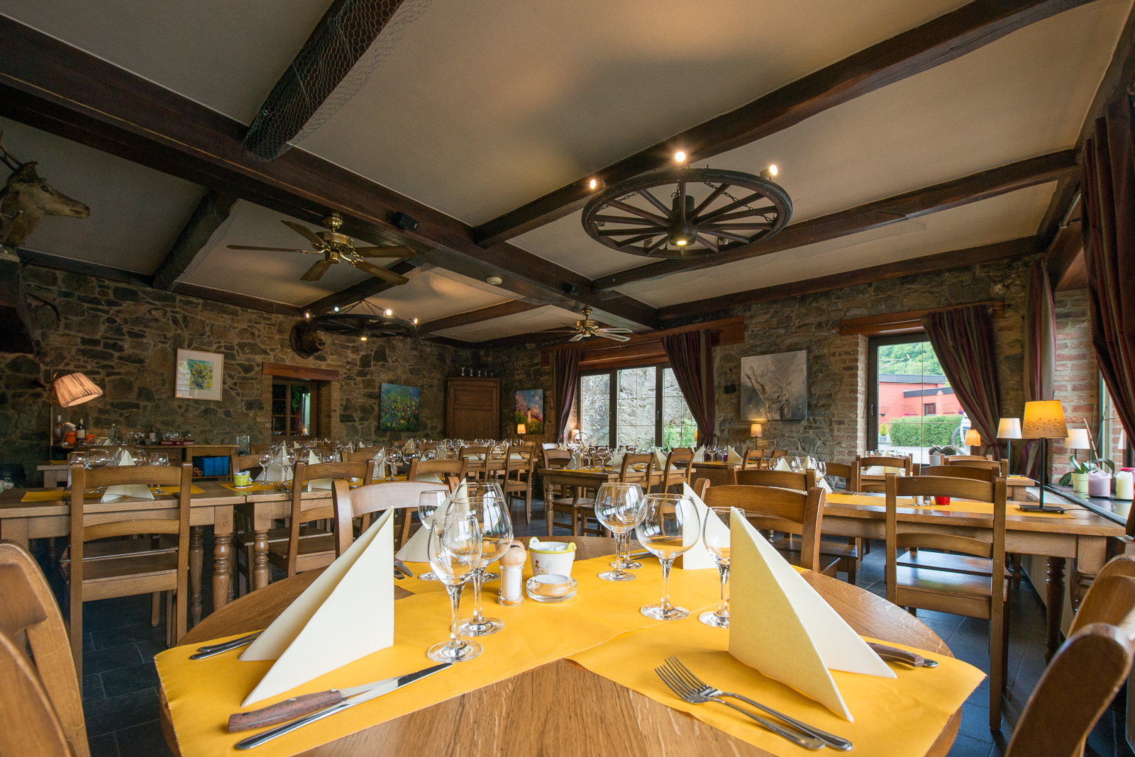 Auberge De La Lesse, restaurant à Celles (Houyet) - Trouve Ton Resto