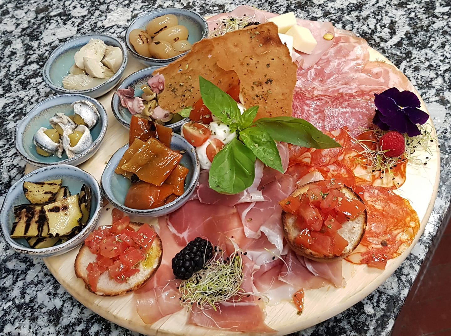 Orchidea - Chez Coco et Andrea, restaurant à Waremme - Trouve Ton Resto